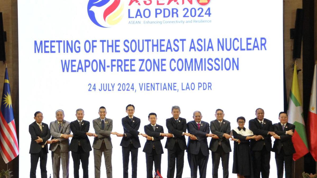 Menlu Retno Ajak ASEAN Kuatkan Komitmen Jaga Kawasan Bebas Senjata Nuklir - Global Liputan6.com