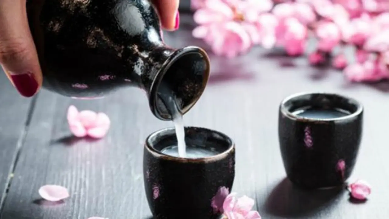 Sake Jepang Terbuat dari Apa: Mengenal Minuman Tradisional Khas Negeri ...