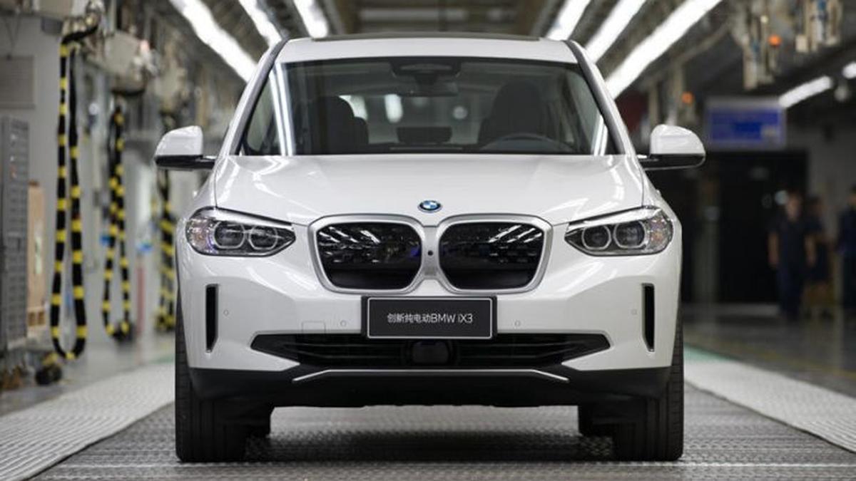SUV Listrik Pertama BMW Lahir di Cina - Otomotif Liputan6.com