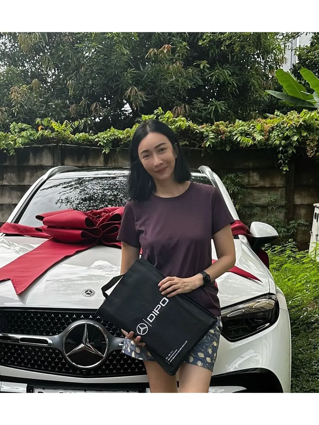 6 Potret Gaya Mewah Ibunda Livy Renata, Viral Dibelikan Mobil Diduga Hasil Donasi - Hot Liputan6.com