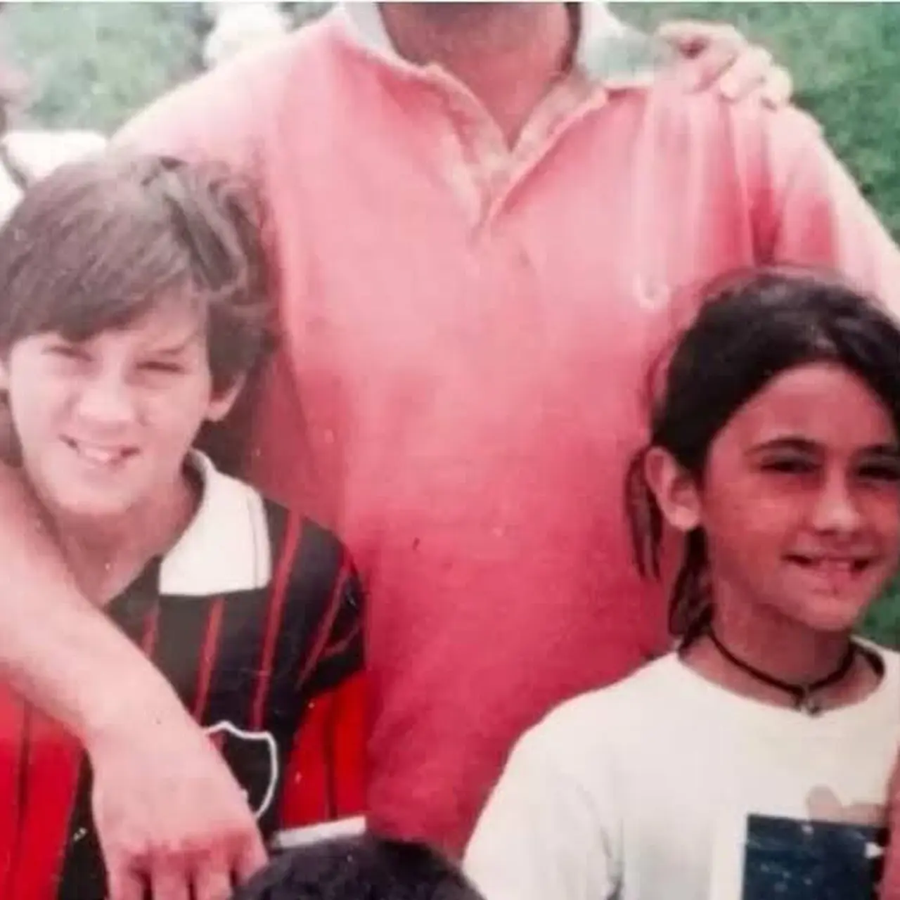 6 Transformasi Kebersamaan Lionel Messi dan Istri, Kenal Sejak Usia 7 ...