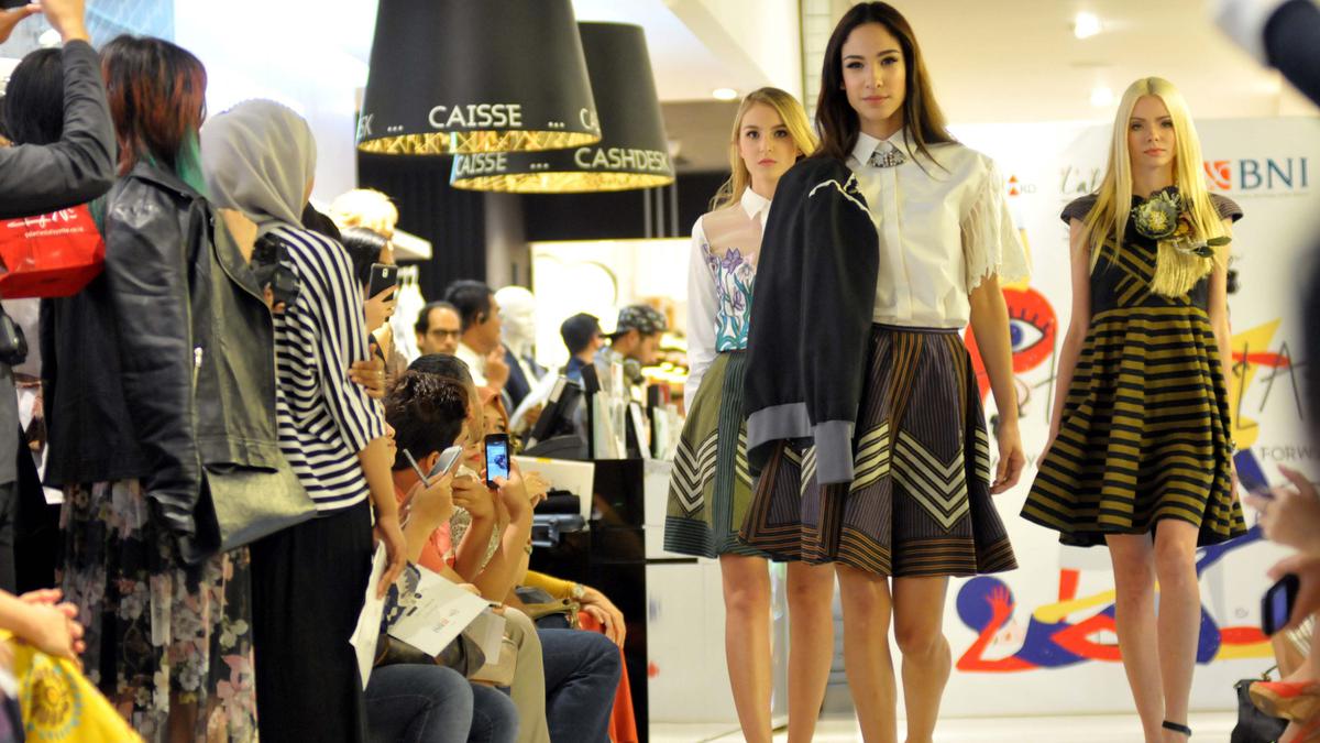 Fashion Lab Hadir dengan Koleksi Para Desainer Muda Indonesia ...