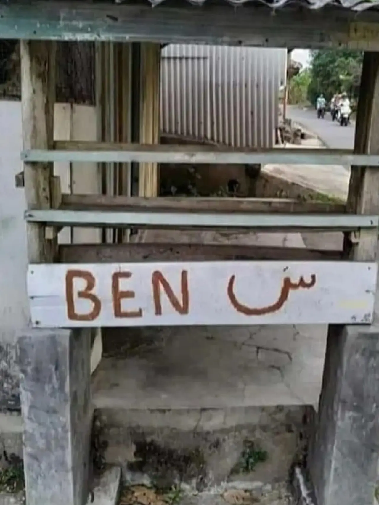 6 Tulisan di Papan Jualan Pakai Bahasa Arab Ini Kreatif - Hot Liputan6.com