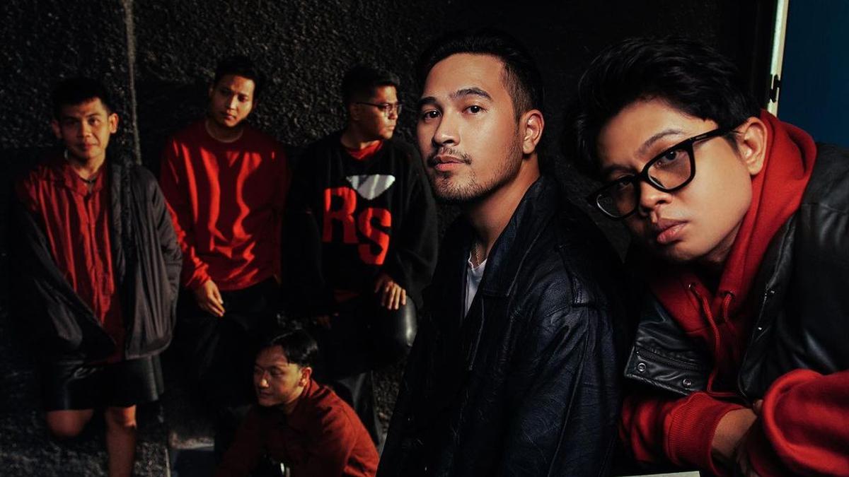 Juicy Luicy dan Adrian Khalif Tertawakan Kesedihan Lewat Single Baru ...
