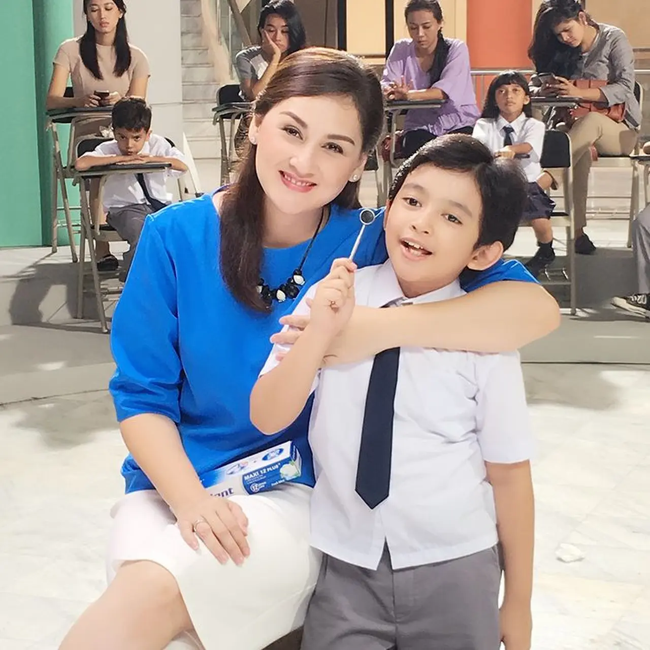 6 Potret Alejandro Cool, Artis Cilik Pemeran Adik Samuel Zylgwyn di ...