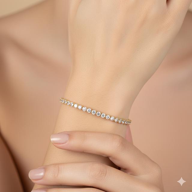 7 Model Gelang Emas Motif untuk Tangan Kecil, Bikin Tampilan Mewah ...
