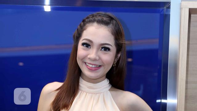 Selamat, Maya Septa Melahirkan Anak Ketiga - ShowBiz Liputan6.com
