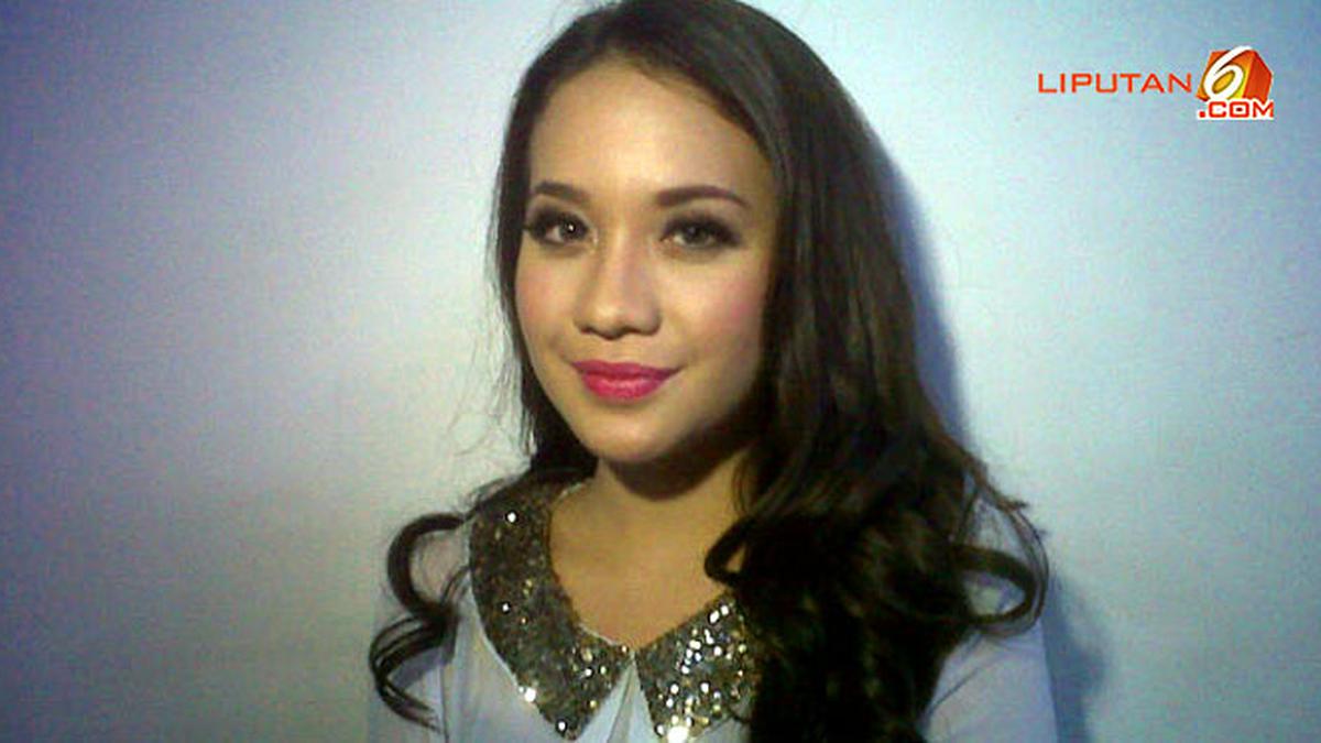 Wartawan Main di Eatbulaga!Indonesia, Christie Julia Senang - ShowBiz ...