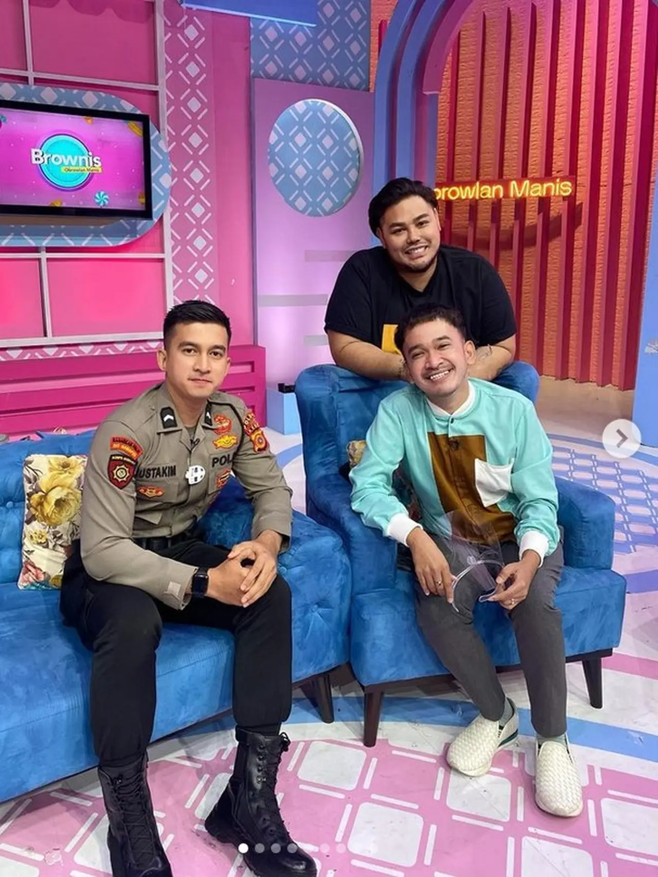 Gantengnya Briptu Mustakim dengan Seragam Polisi, Ketampanannya Bak ...