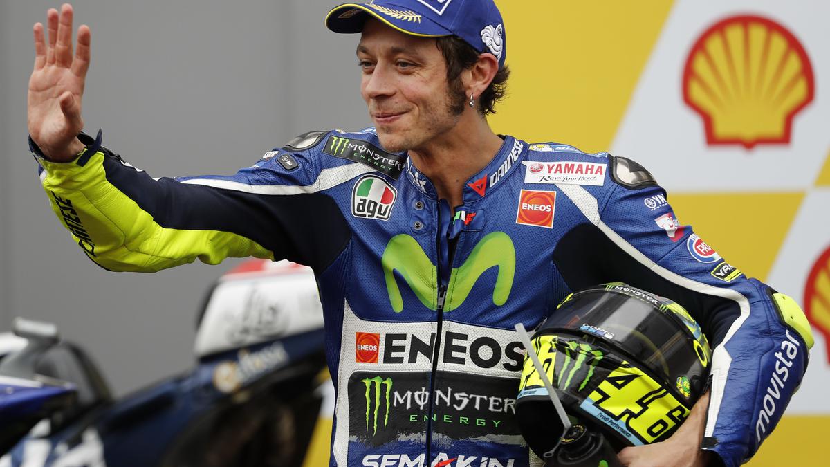 Kedatangan Valentino Rossi Hebohkan Labuan Bajo - Bola Liputan6.com