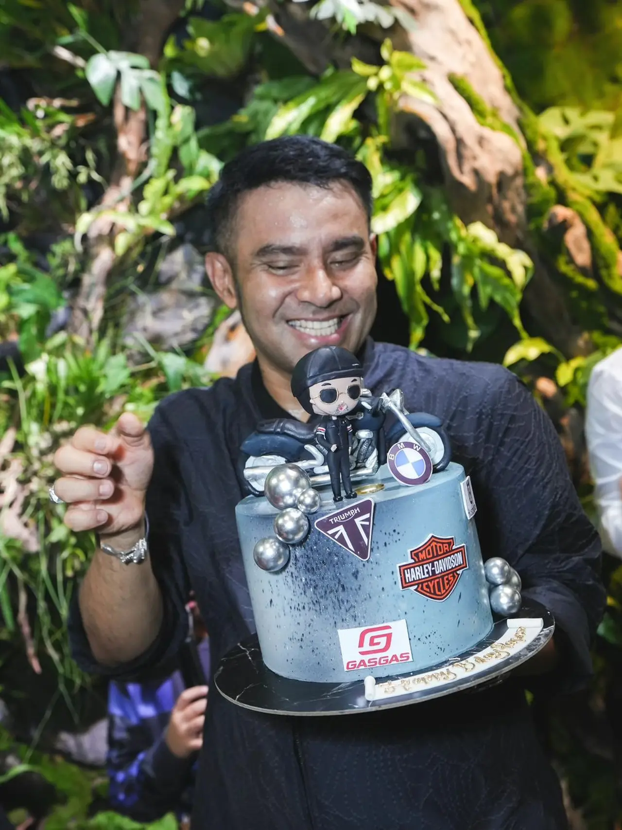 7 Potret Judika dan Duma Riris Rayakan 1 Dekade Pernikahan, Selalu ...