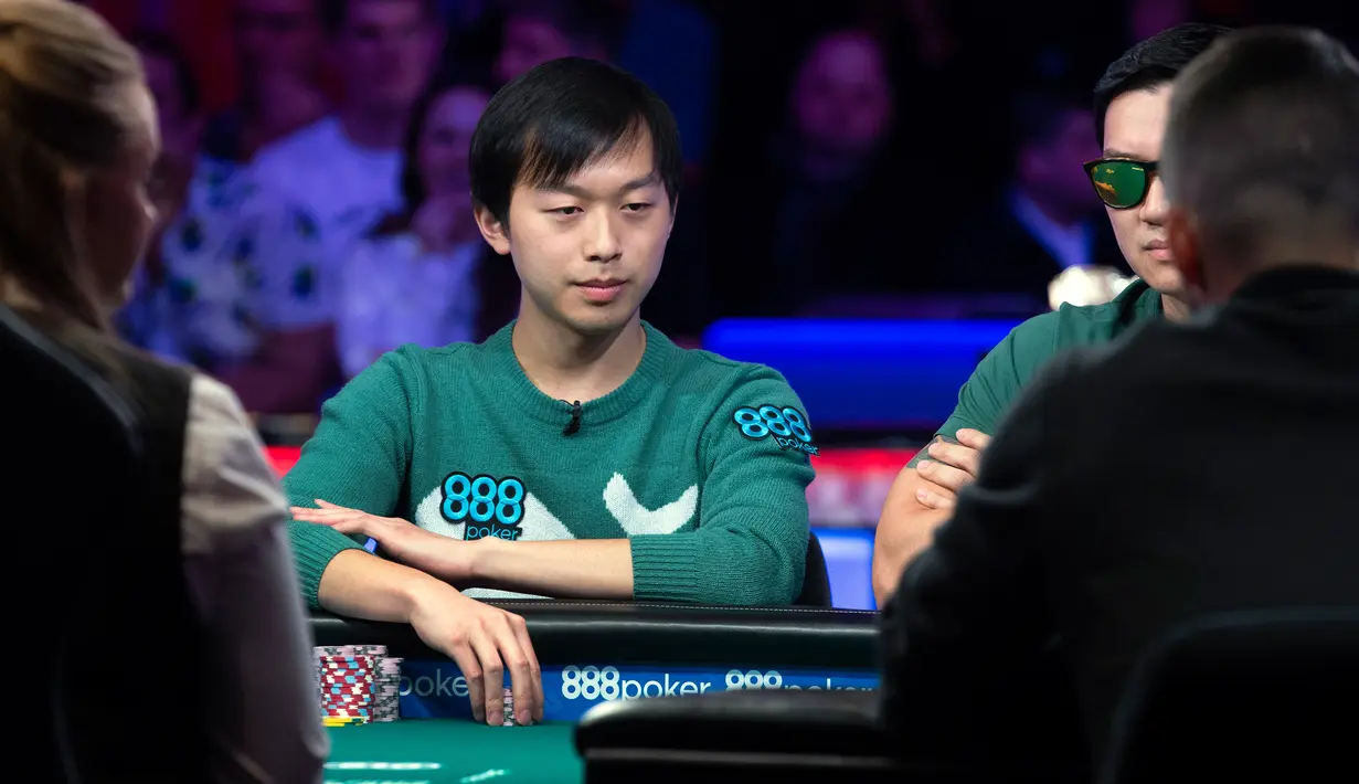 FOTO: Gaya Pemain Poker Dunia Saat Bermain di Las Vegas - Foto Liputan6.com