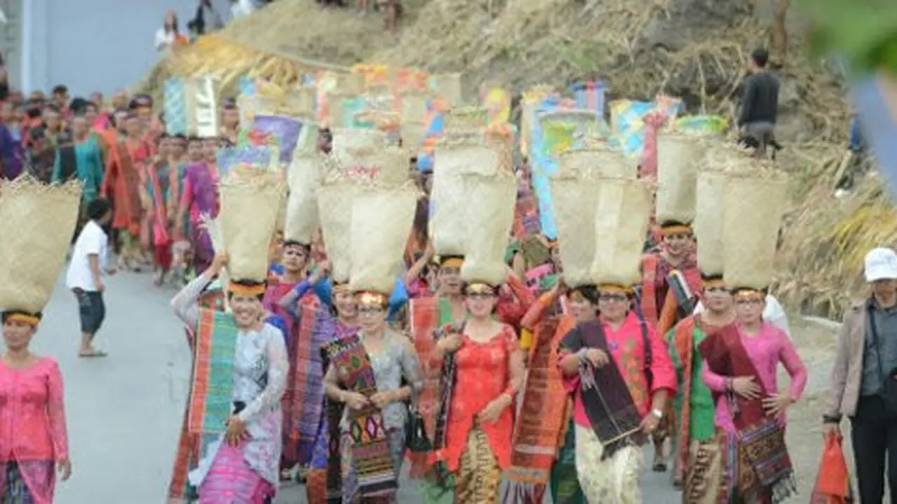 Tari Tandok, Seni Tari Masyarakat Batak yang Terinspirasi dari Budaya ...