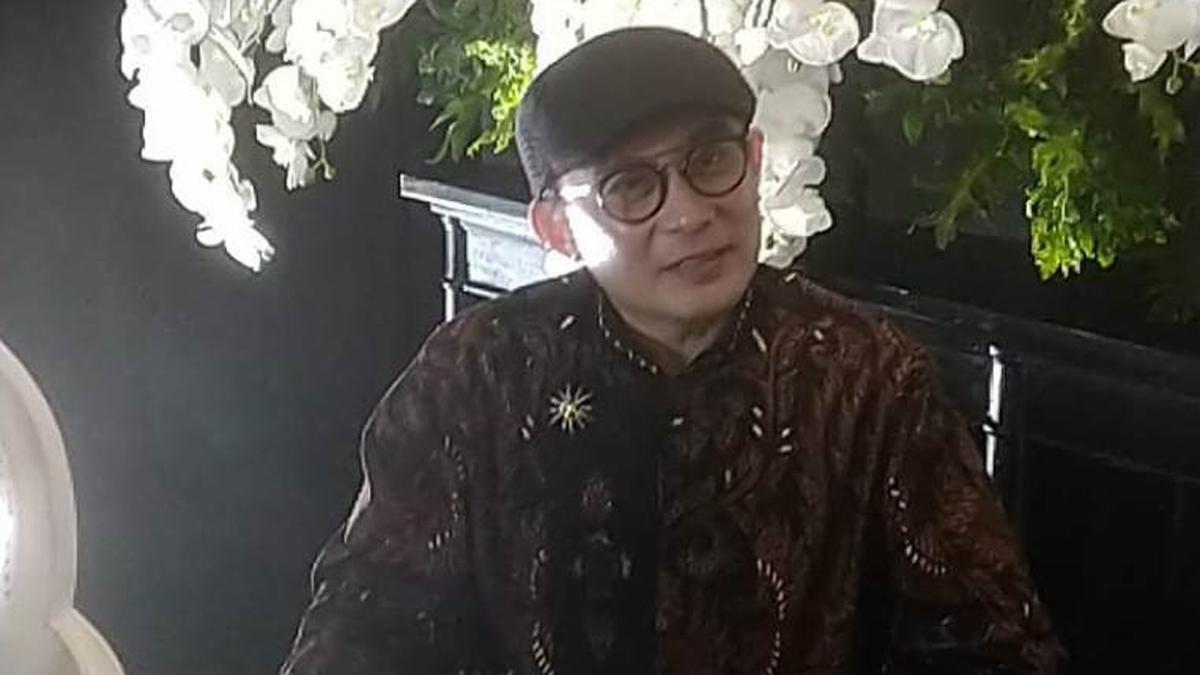 Tanpa Sekolah Fashion, Rinaldy Yunardi Jadi Desainer Kelas Dunia