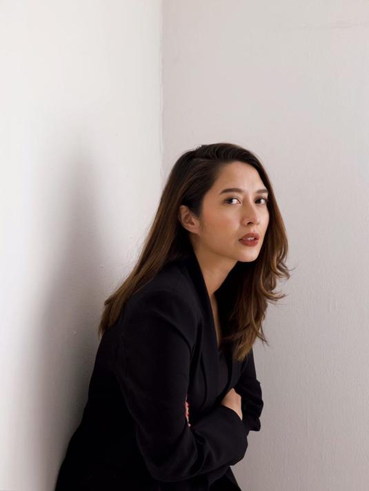 Pesona Marchella FP, Penulis Buku yang Diisukan Sebagai Pacar Ariel ...