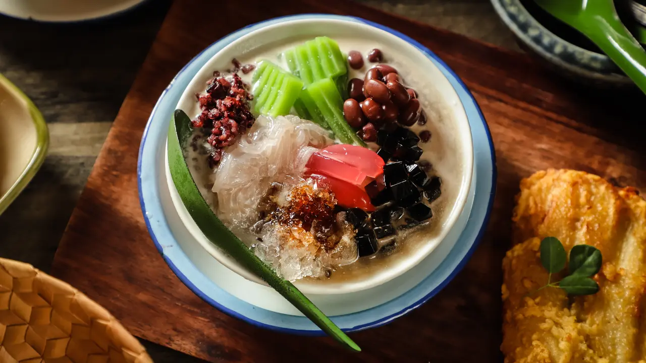 Manis dan Segar, Yuk Intip Dessert Lokal Paling Populer! - Regional ...