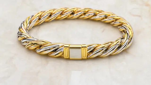 7 Model Gelang Emas Twisted Cable Terbaru 2026, Kilau Elegan dalam ...