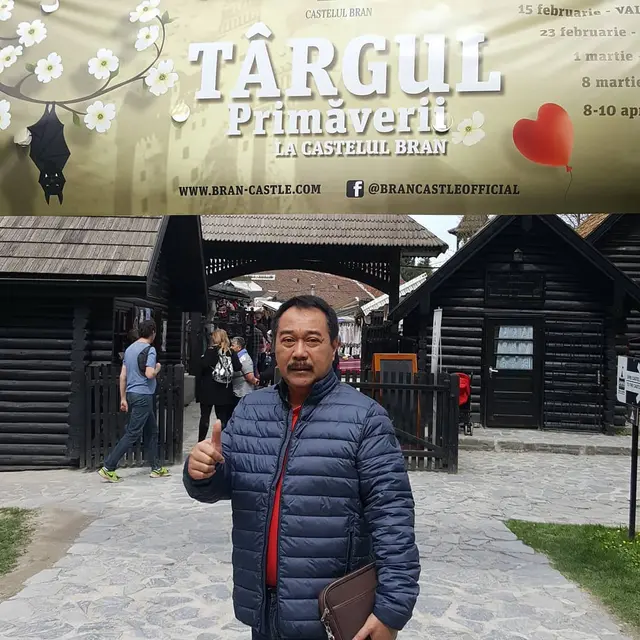 6 Potret Terbaru Aktor Senior Dwi Yan, Masih Aktif Berkarya di Usia 66 ...