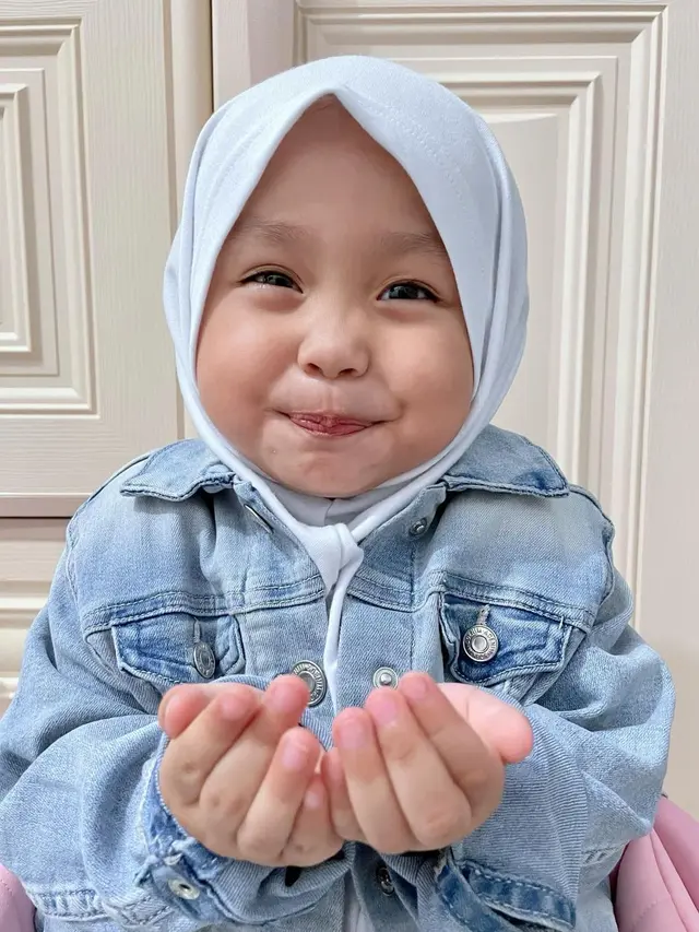 6 Foto Shabira Alula saat Pakai Hijab, Makin Lucu dan Menggemaskan ...