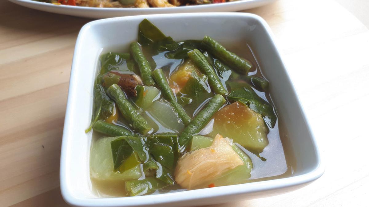 7 Resep Sayur Asem Jawa Sederhana - Food Fimela.com