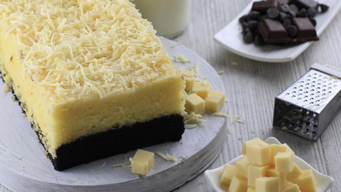 Resep Brownies Coklat Keju Kukus Enak dan Empuk - Food Fimela.com