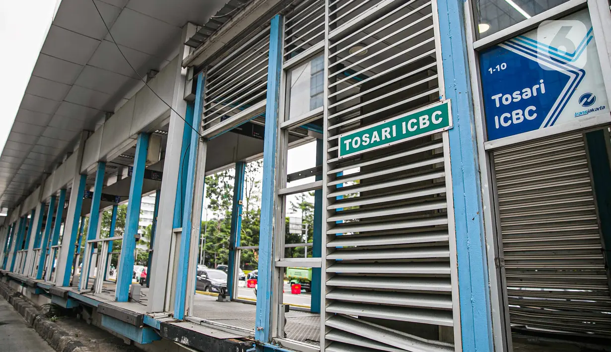 FOTO: Kondisi Halte Transjakarta Tosari Lama - Foto Liputan6.com