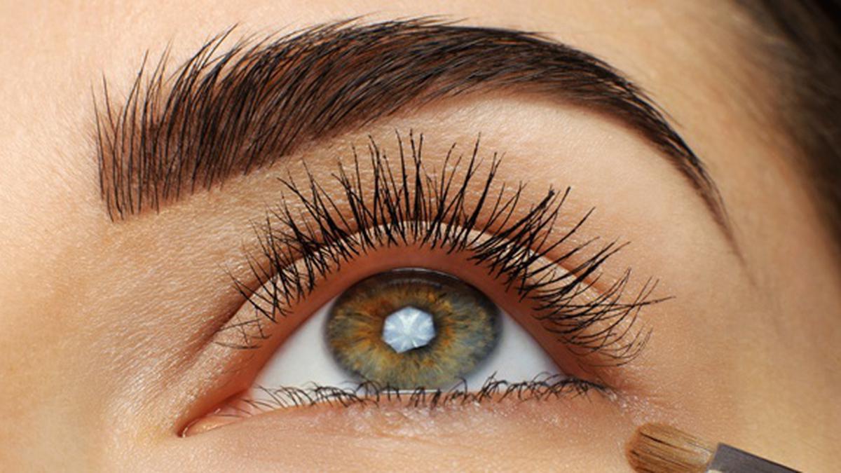 Tutorial Membentuk Alis Tanpa Mencukur Dengan Mudah dan Singkat