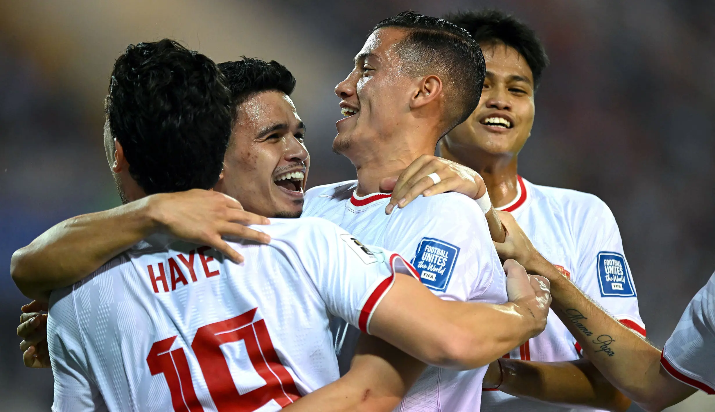 Foto: Pesona Bang Jay, Prof Toha, dan Wak Haji Ragnar yang Jadi Idola Baru di Timnas Indonesia ...