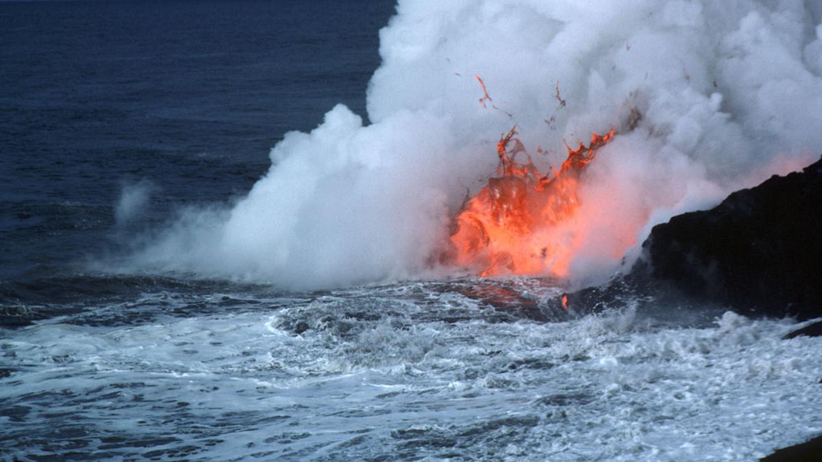 Ilmuwan Temukan Gunung Api Bawah Laut Terbesar dalam Sejarah