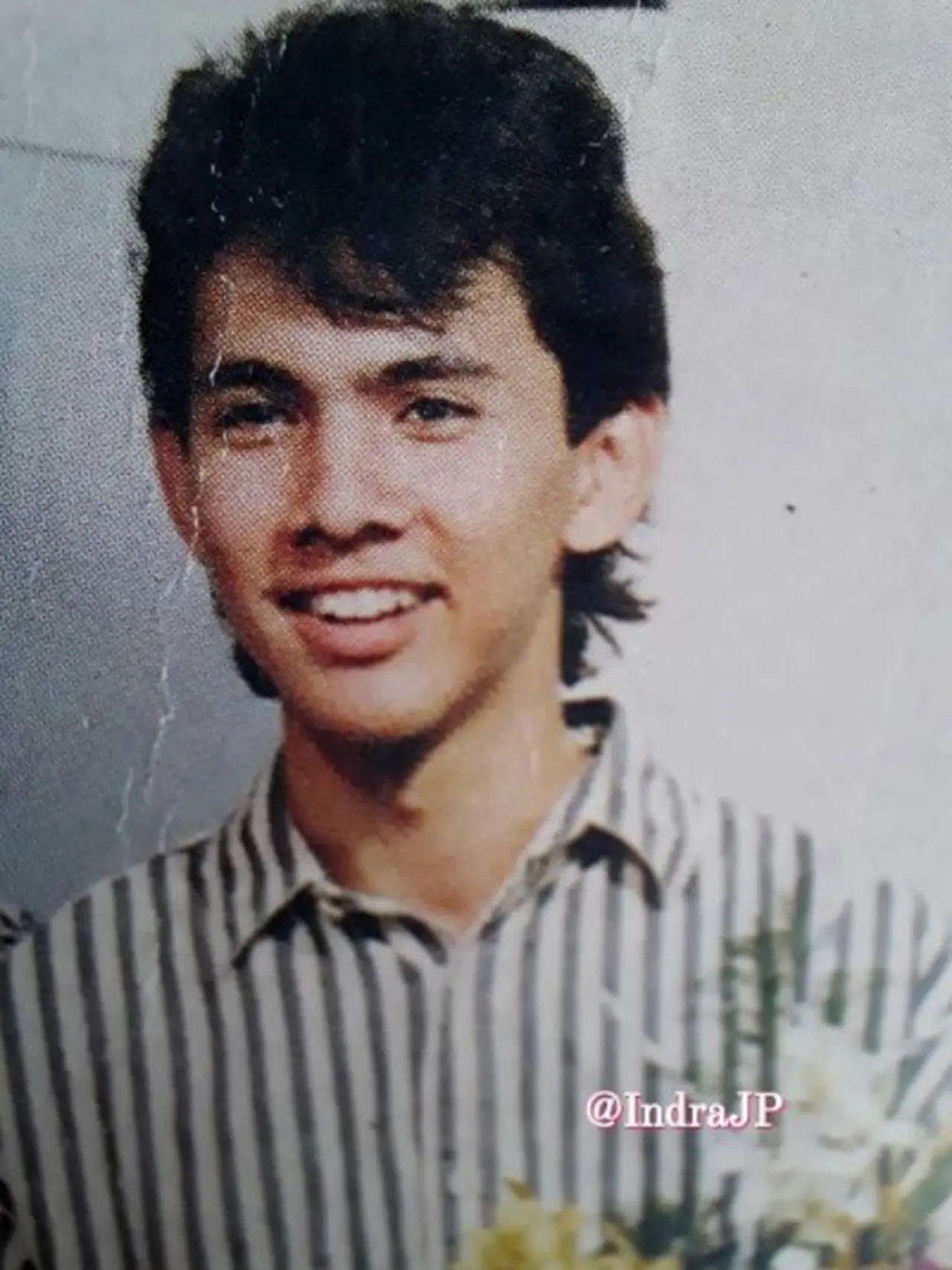 9 Potret Masa Muda Ryan Hidayat, Idola Kawula Muda Era 80-an