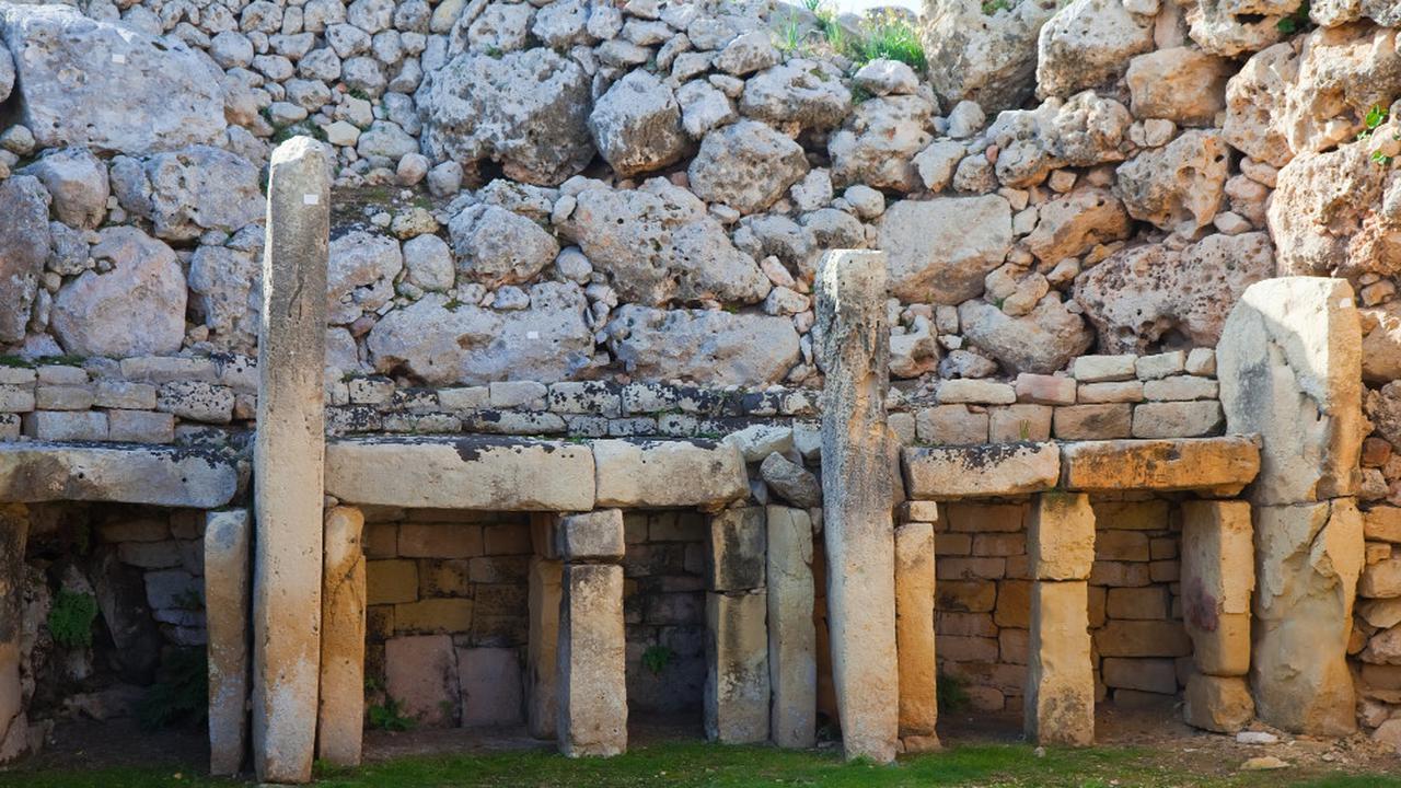 Apa Itu Dolmen? Yuk, Pahami Sejarah dan Kepercayaannya