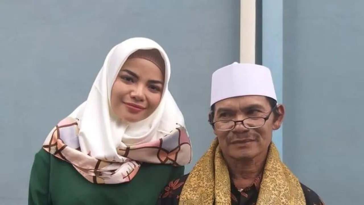 Ini Sosok Suami yang Cocok untuk Dinar Candy Pilihan Sang Ayah - Hot ...