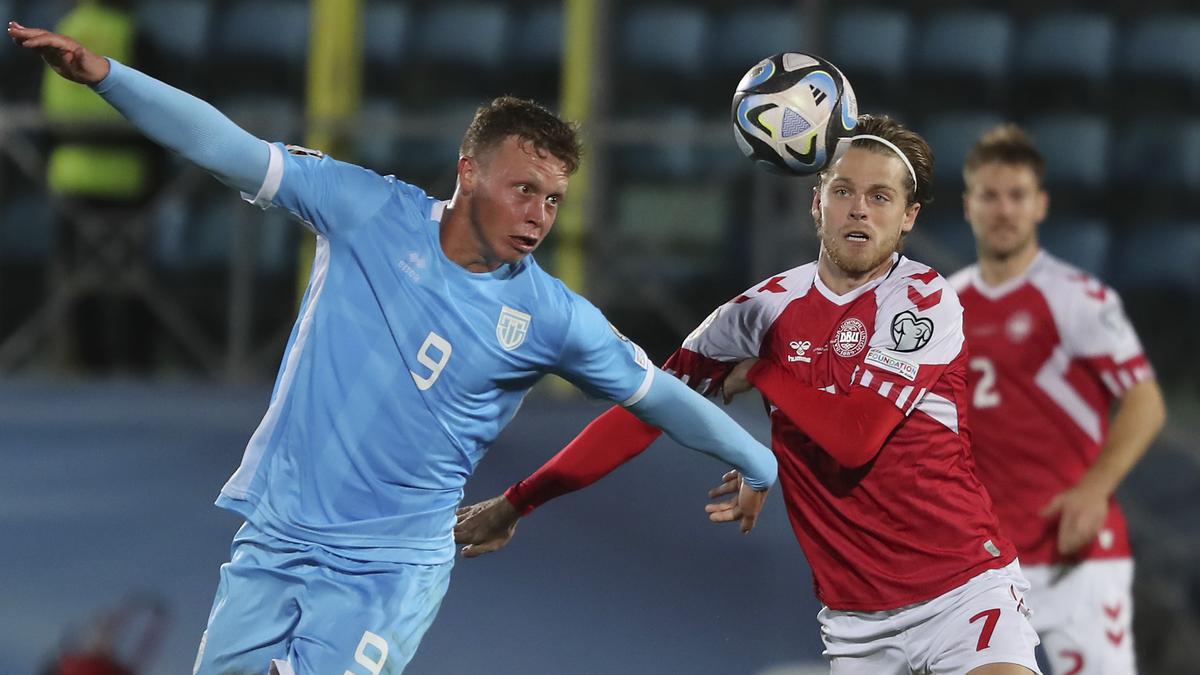 Denmark Kerja Keras Menang Tipis Atas San Marino - Foto Liputan6.com