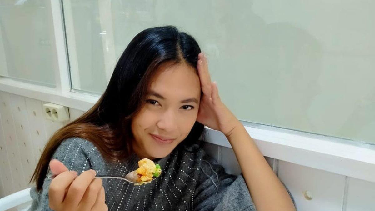 Diah Ayu Lestari Berikan Kesan Milenial di High Cube Café - ShowBiz ...