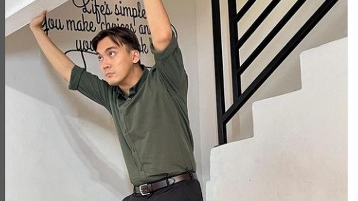 8 Artis Pakai Nama Panggung yang Jauh Beda dengan Aslinya, Rendy ...