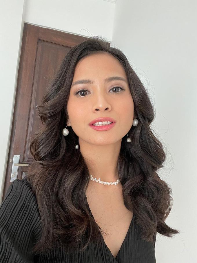 Potret Simple Glam Acha Septriasa Saat Cerita Punya Satu Ginjal Sejak ...