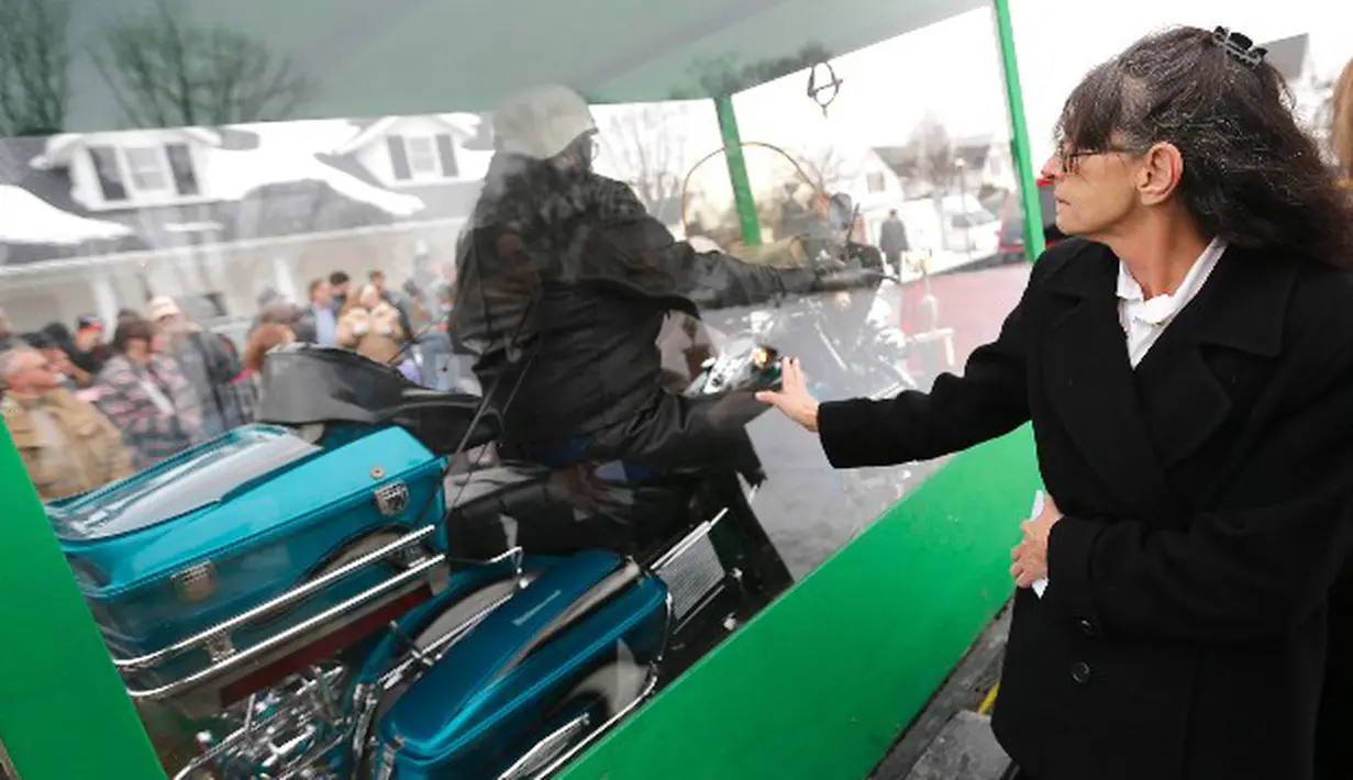 Foto-Foto Pemakaman Biker Yang Mengendarai Motor Sampai Akhirat - Photo ...