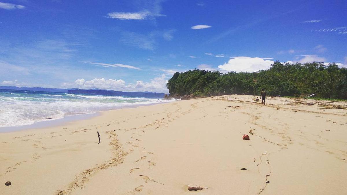 Menikmati Keindahan Pantai Silangkap, Wisata Tersembunyi di Pesisir ...