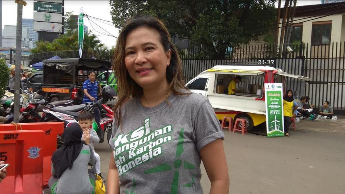 Oppie Andaresta Sosialisasikan Rendah Karbon Indonesia di CFD - ShowBiz ...