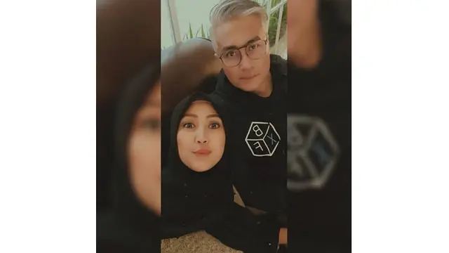 Mantap Berhijab, Ini 7 Potret Terbaru Istri Adjie Pangestu yang Kian Menawan - Hot Liputan6.com