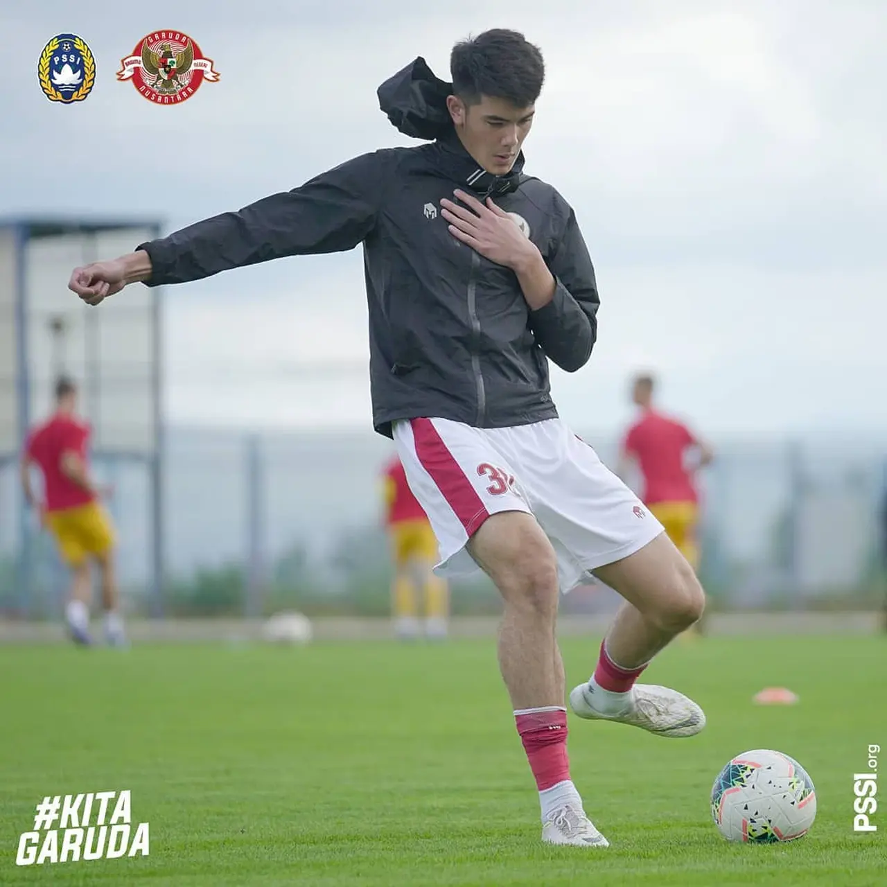 Perkuat Timnas Indonesia, Elkan Baggott Resmi Jadi WNI - Bola Liputan6.com