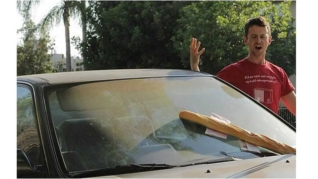 6 Potret Meme Roti Baguette ala Netizen Ini Bikin Geleng Kepala - Hot ...