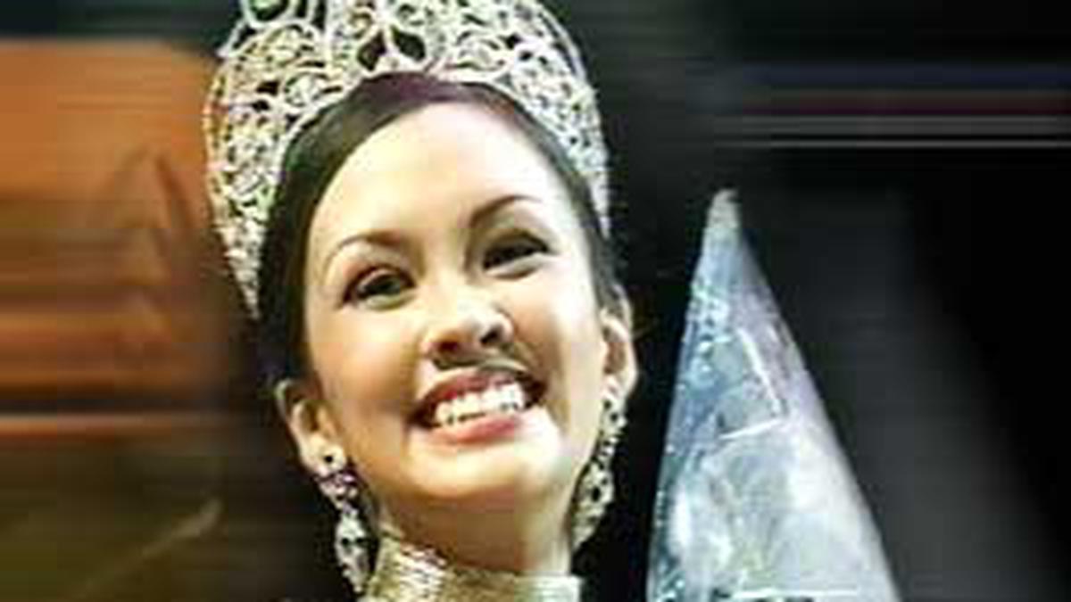 Melanie, Putri Indonesia yang Doyan Nyanyi - ShowBiz Liputan6.com