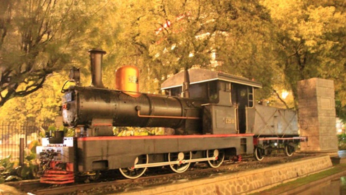 Berwisata Sambil Menyusuri Sejarah Kereta Api Indonesia