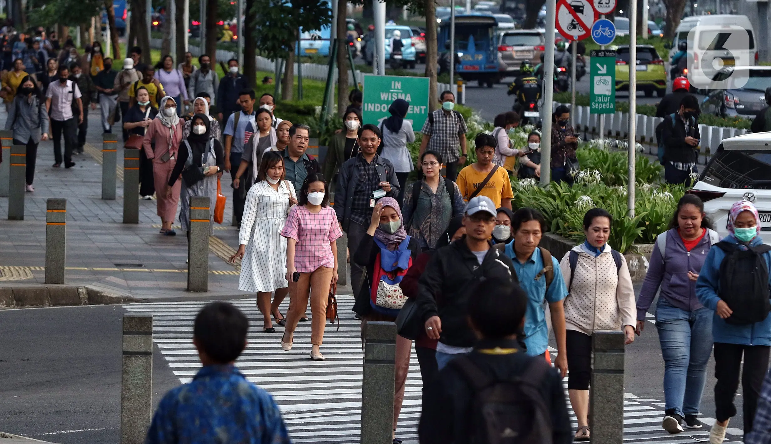 Rencana Pemberlakuan Aturan Jam Kerja di DKI Jakarta - Foto Liputan6.com