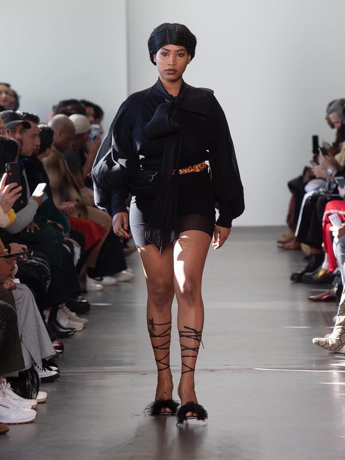 Debut Pierre Davis, Desainer Transgender Pertama di New York Fashion ...