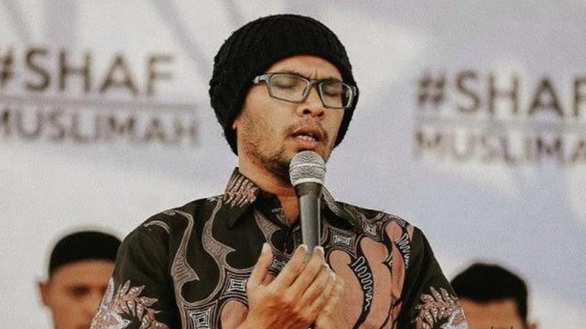 Profil Ustadz Hanan Attaki, Pendiri Pemuda Hijrah yang Ceramahnya ...