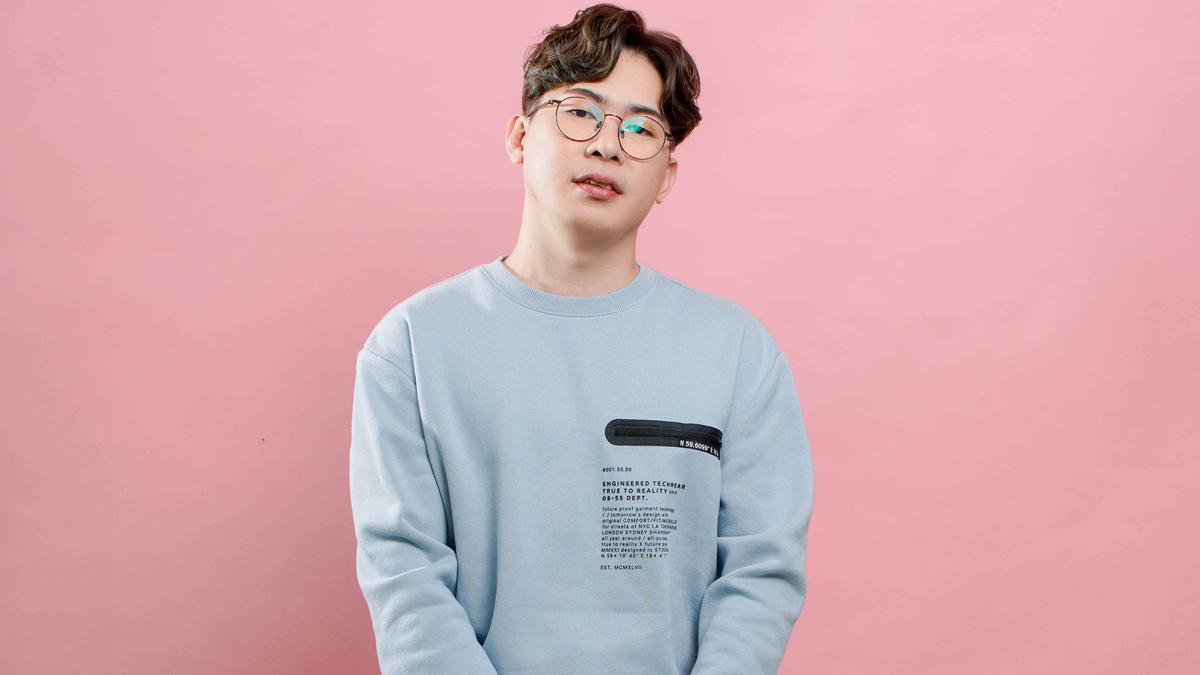 Teddy Lee Luncurkan Single Warnai Harimu dalam Dua Versi Bahasa, Korea ...