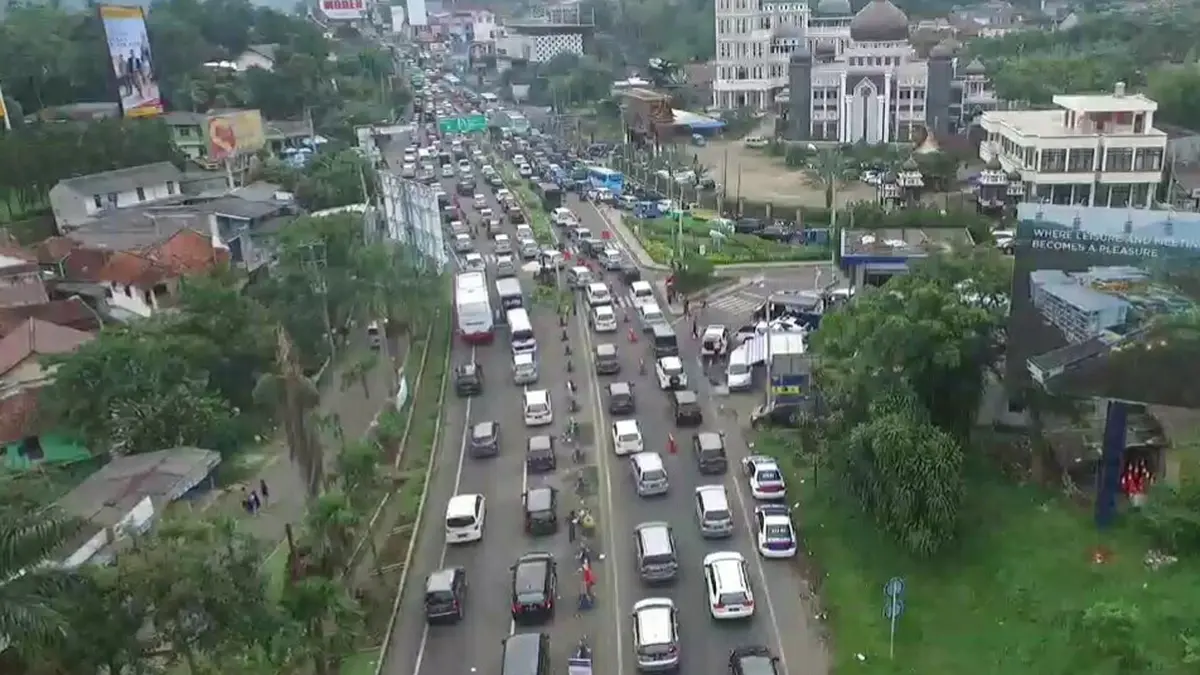 Berita Jalur Puncak Macet Hari Ini - Kabar Terbaru Terkini | Liputan6.com