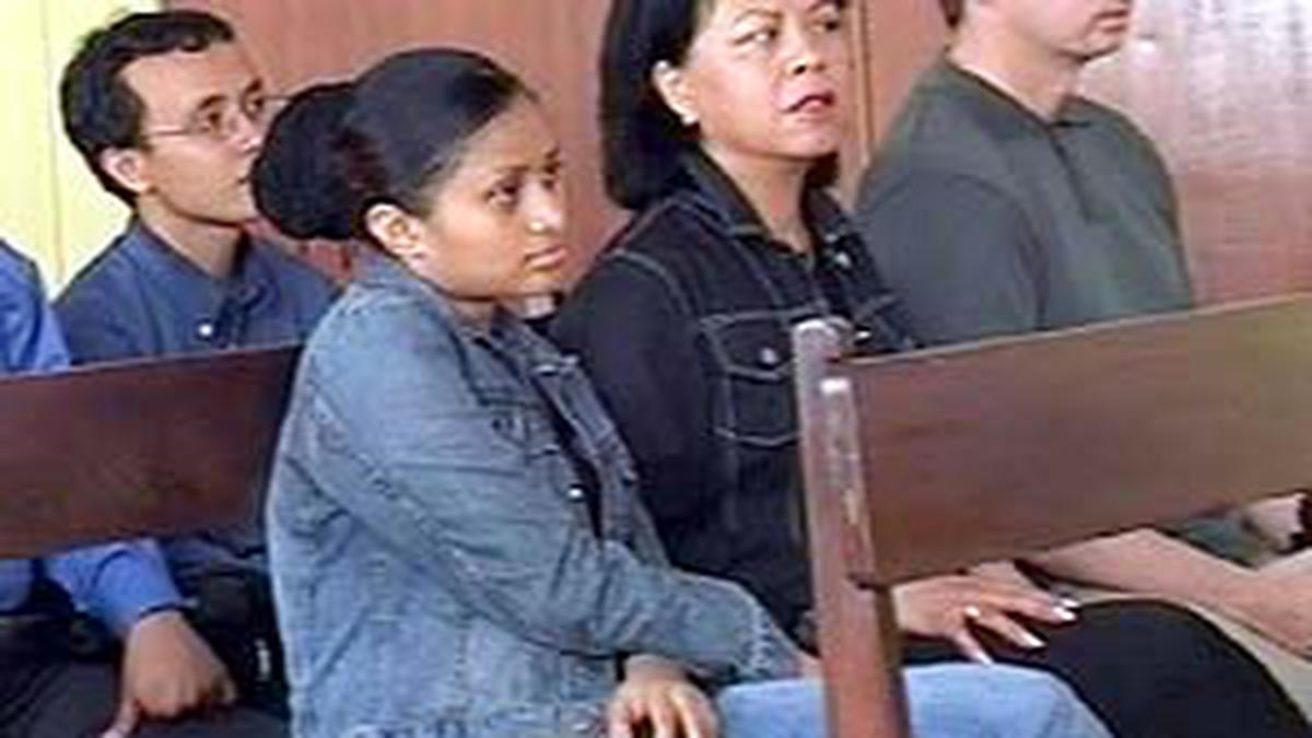 Audry "Moluccas"-Ceepee Production ke Meja Hijau